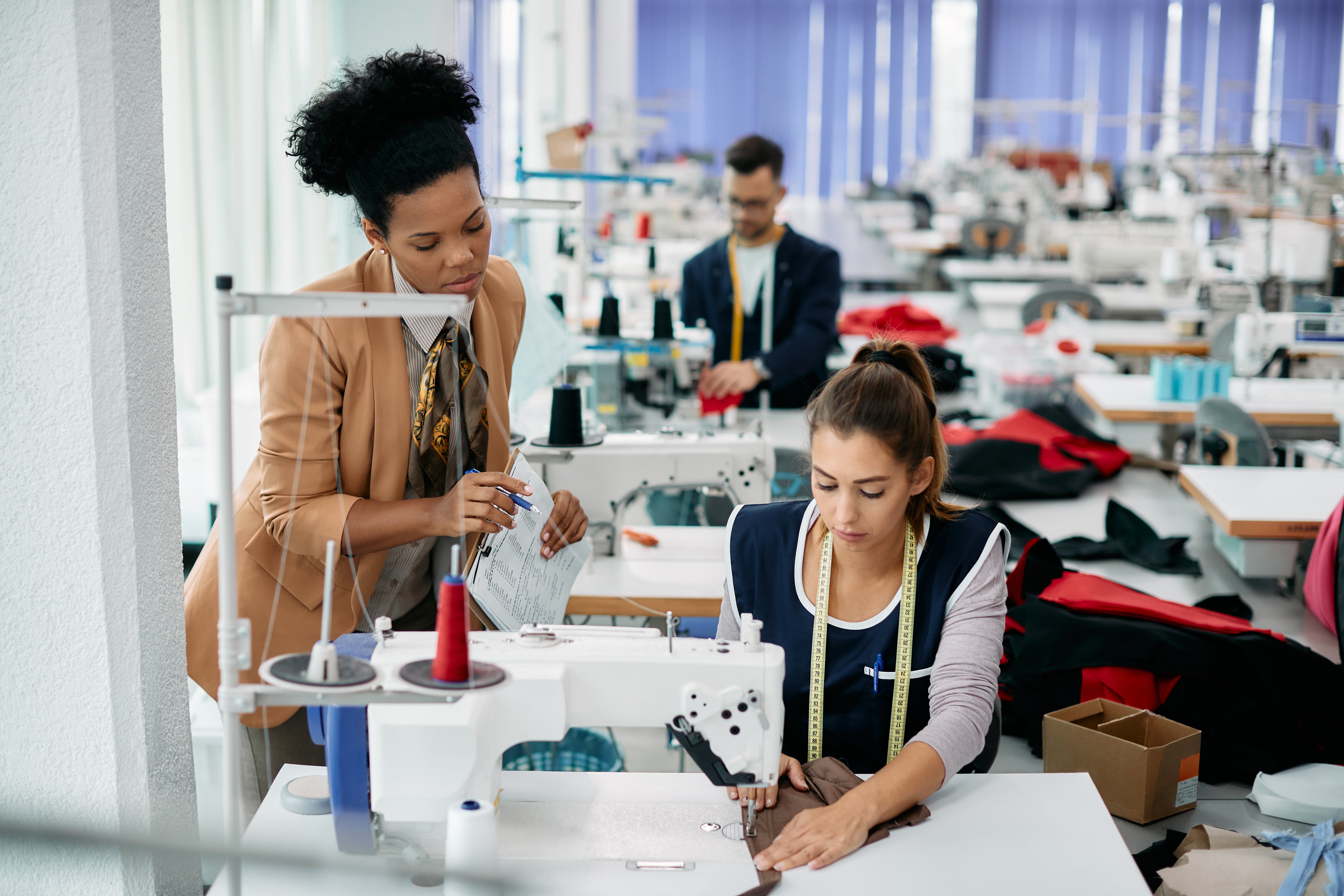 Differences between Small-Label and Mass Production in Fashion – BastetNoir